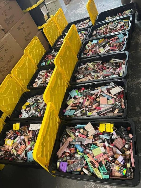 Buy High-End Makeup Liquidation Pallets (300 makeup Items for $500 ...